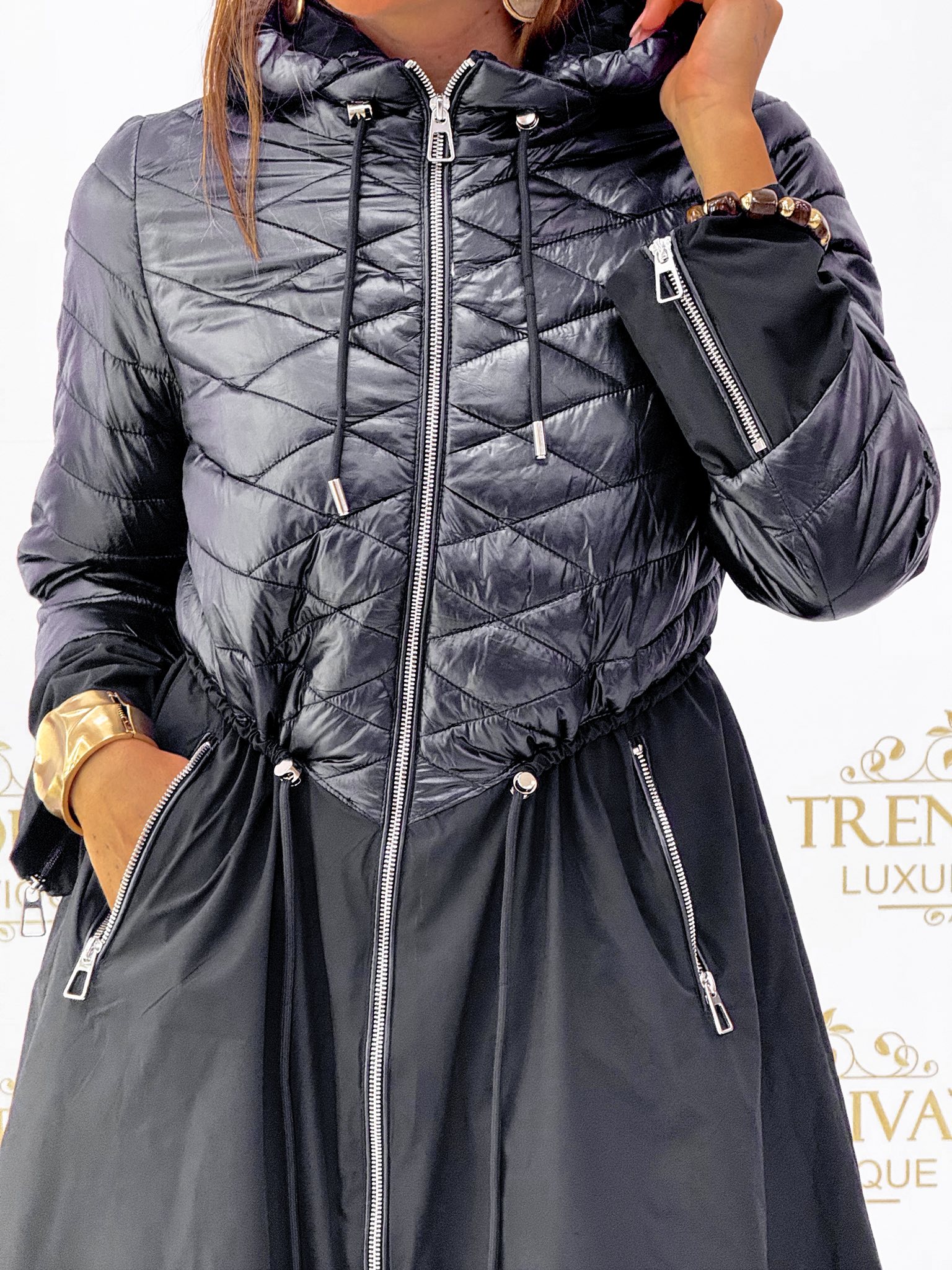 Top stepped, at the waist, extended style, hooded jacket - Trendi Fashion